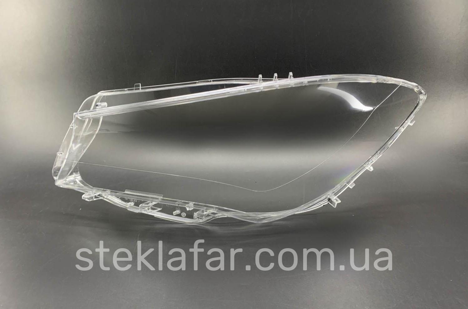 Стекло фары Mercedes-Benz C117/X117 (2013-2016)