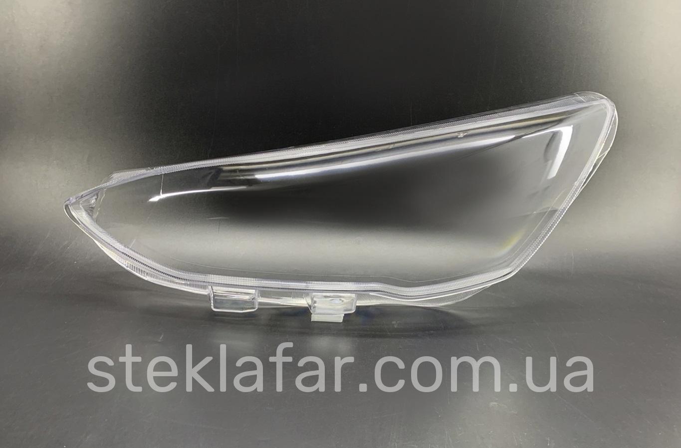 Стекло фары Ford Focus MK4 (2018-2022)