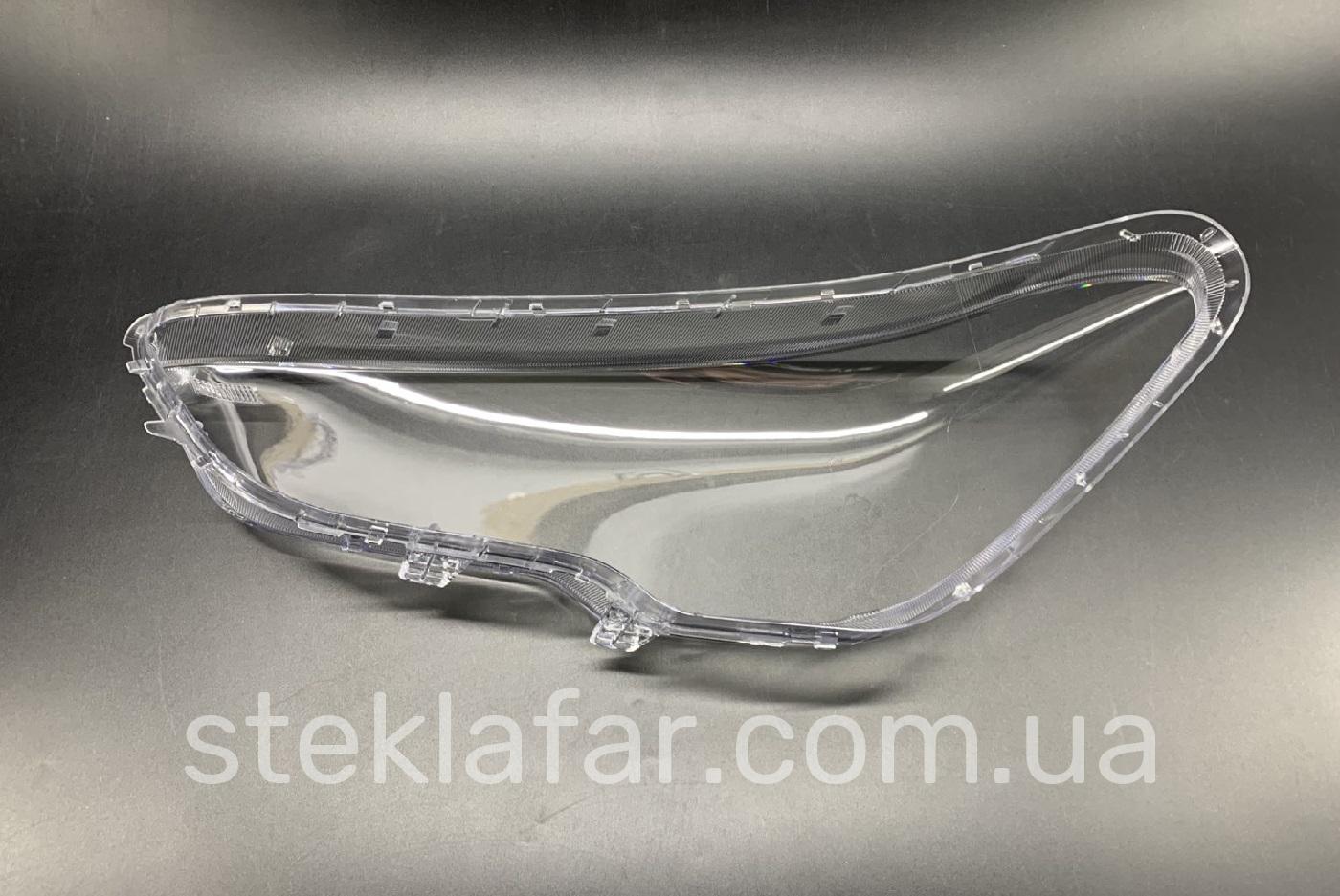 Стекло фары Ford Focus MK4 (2018-2022)