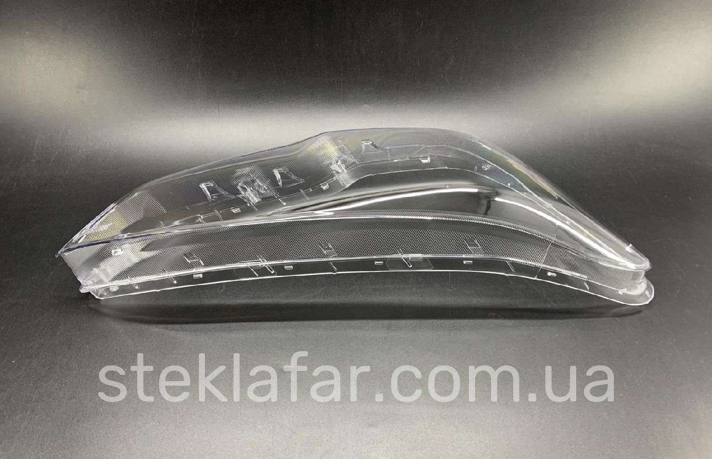 Стекло фары Ford Focus MK4 (2018-2022)