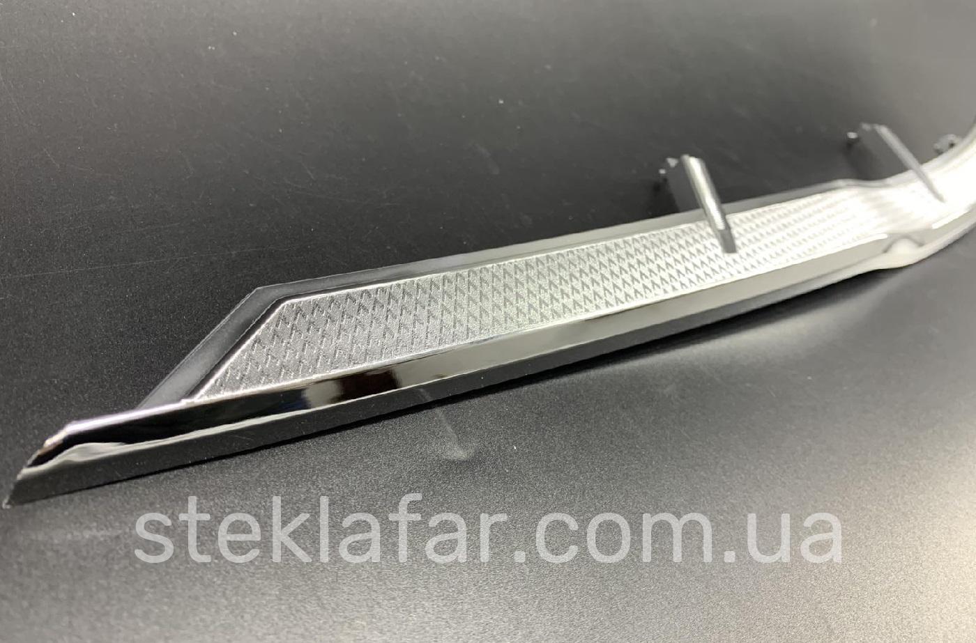 Маска хромована нижня для фари BMW G11 G12 (2015-2019) Full LED Adaptive